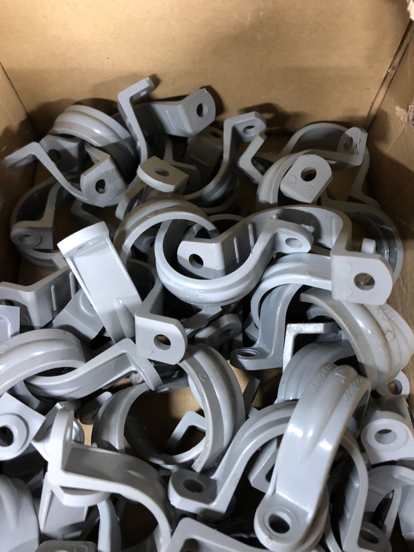 Row of 5 Boxes of PVC Straps from 1/2" to 1 1/2", 1 Box 90 Degree ...