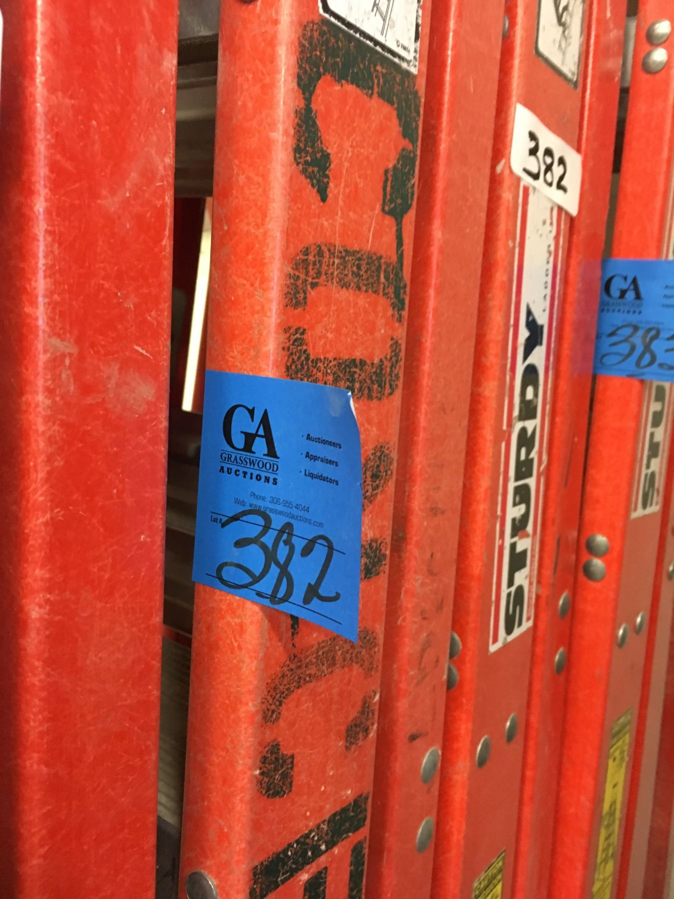 1- Sturdy + 1- ALLRIGHT 6' Ladders