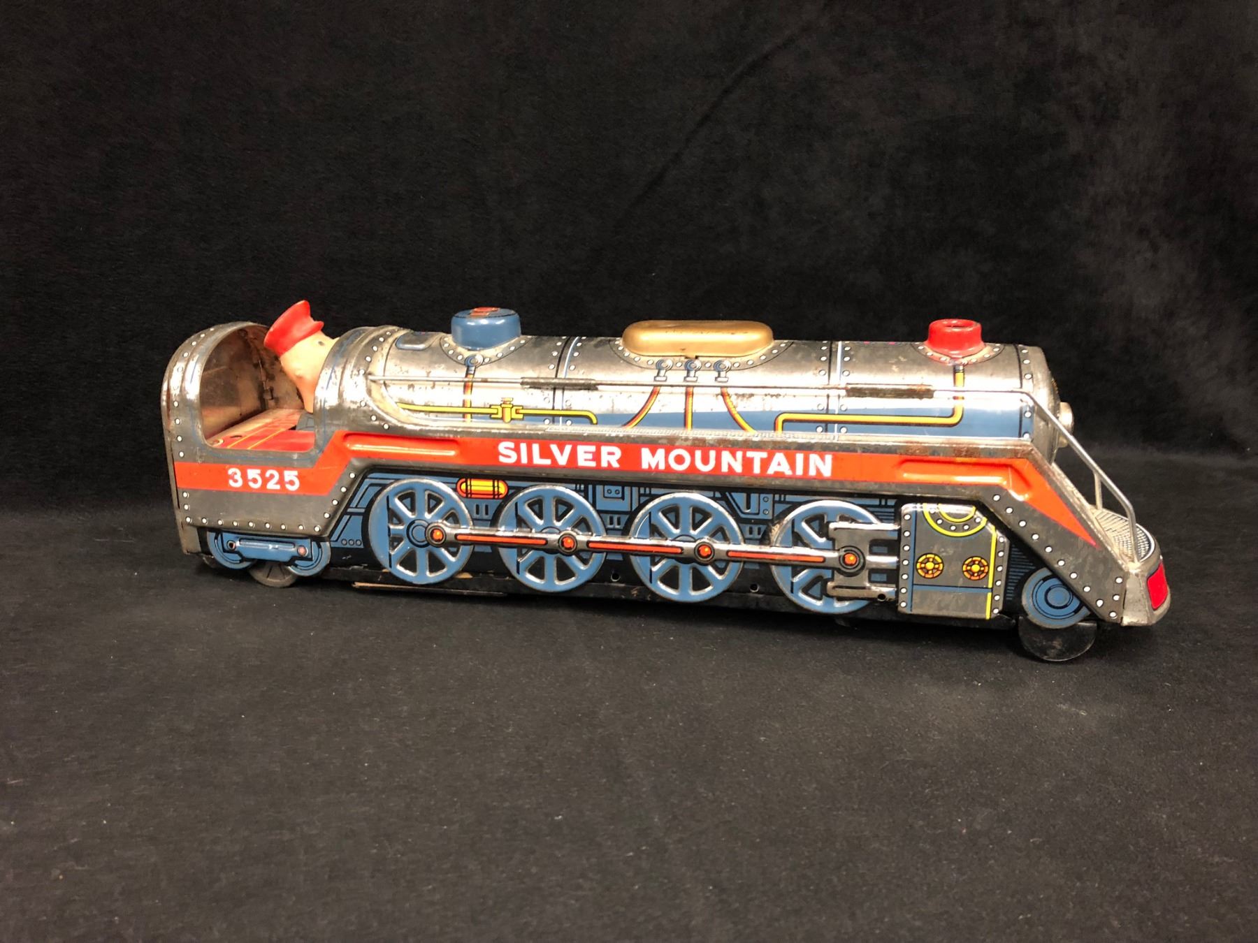 Vintage Tin Toy SILVER MOUNTAIN 3525 Battery Operated ToyTrain