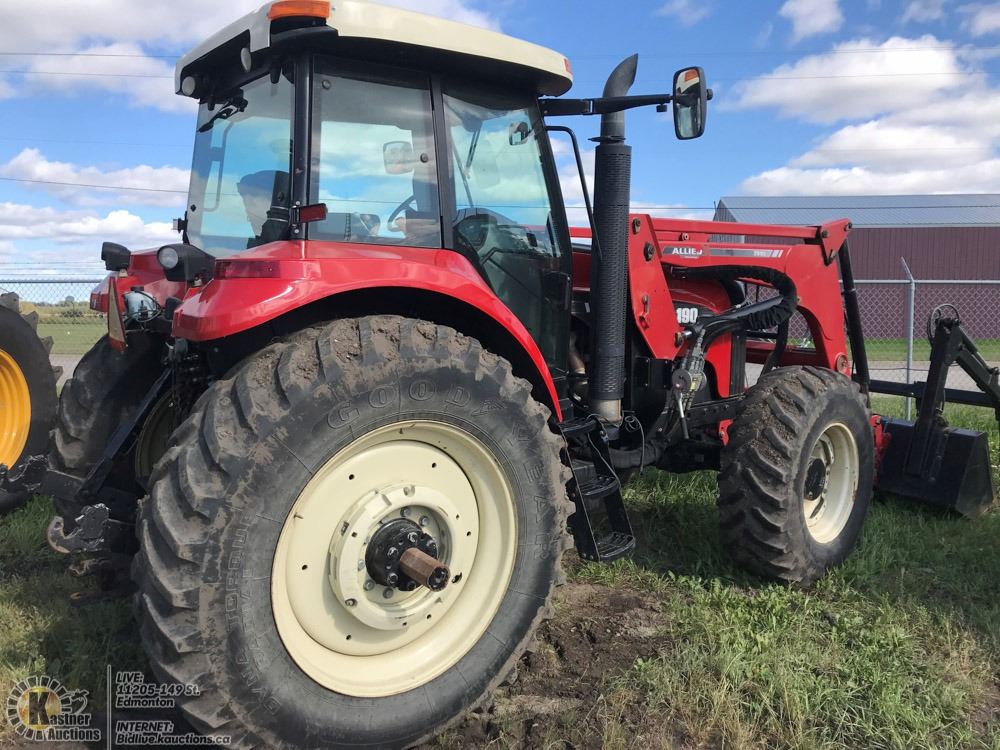 2011 VERSATILE 190 FWA TRACTOR CAB ,LOADER,GRAPPLE