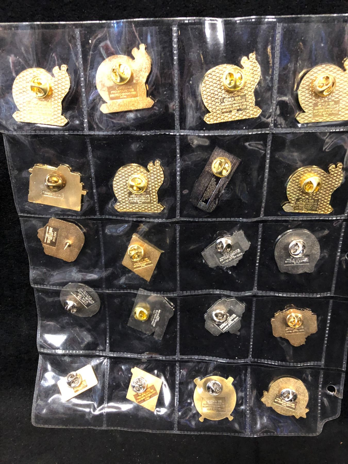 OFFICIAL MAJOR LEAGUE BASEBALL COLLECTOR PIN LOT