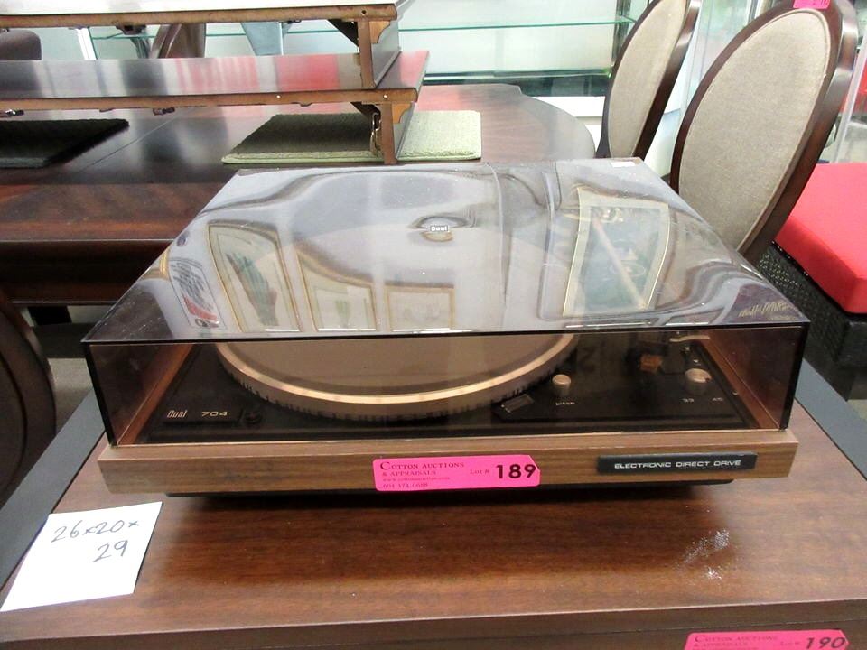 Dual 704 Electronic Direct Drive Turntable