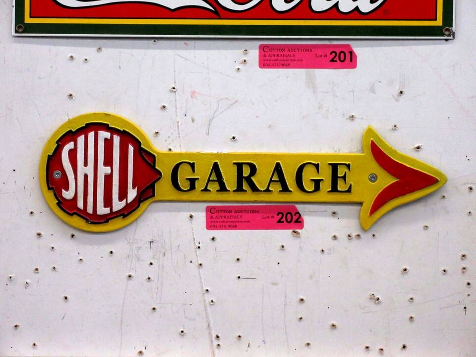 Cast Metal Shell Garage Arrow Sign