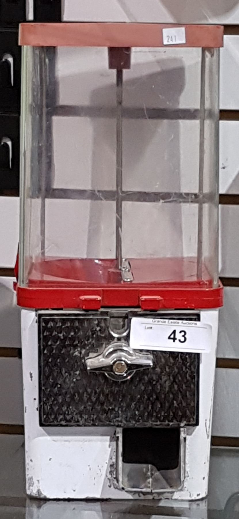 VINTAGE BUBBLE GUM MACHINE