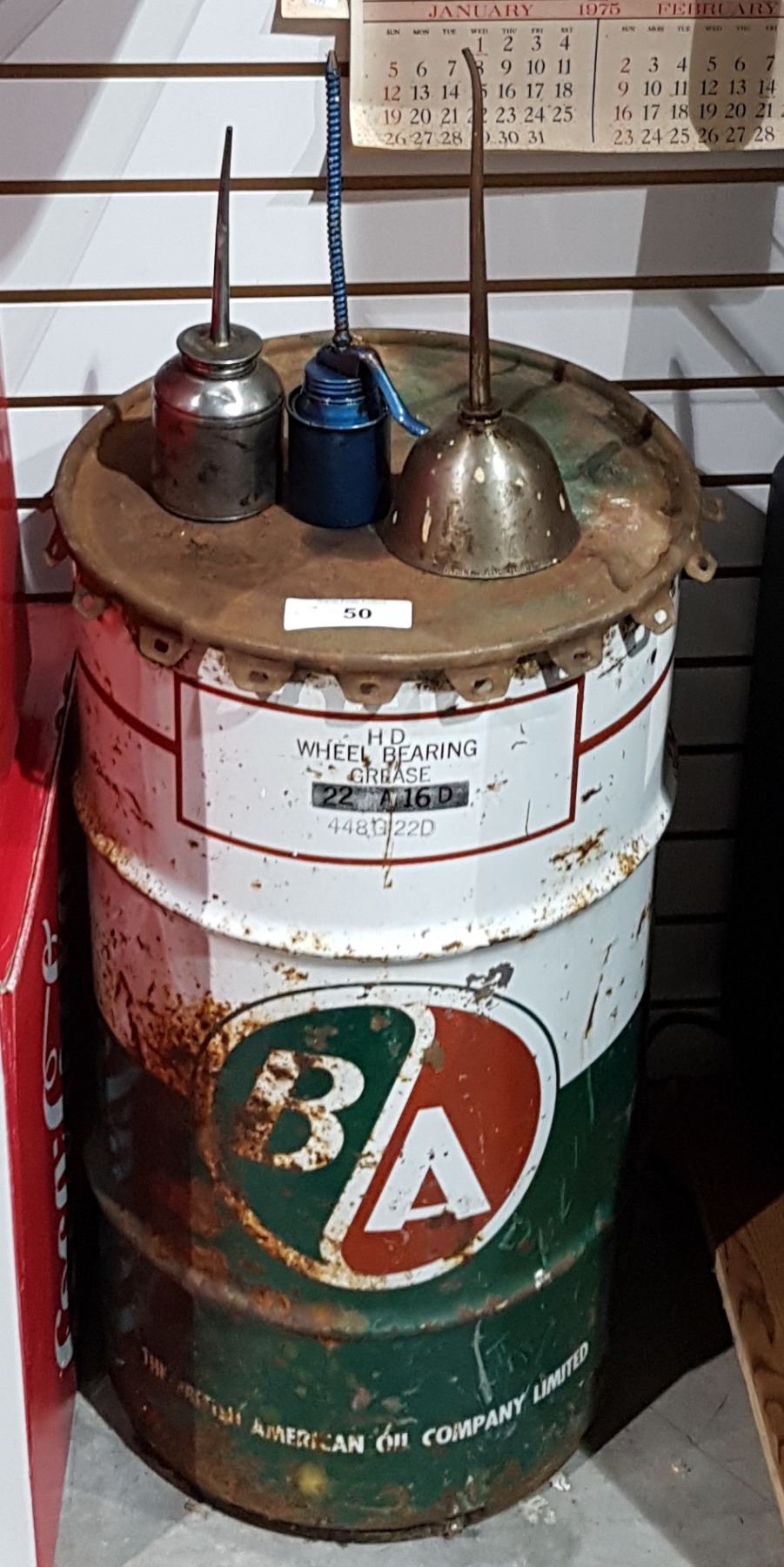 VINTAGE BA 15 GALLON OIL DRUM & 3 HAND OILERS