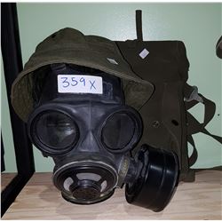VINTAGE CANADIAN MILITARY GAS MASK W/BAG, RANGER HAT