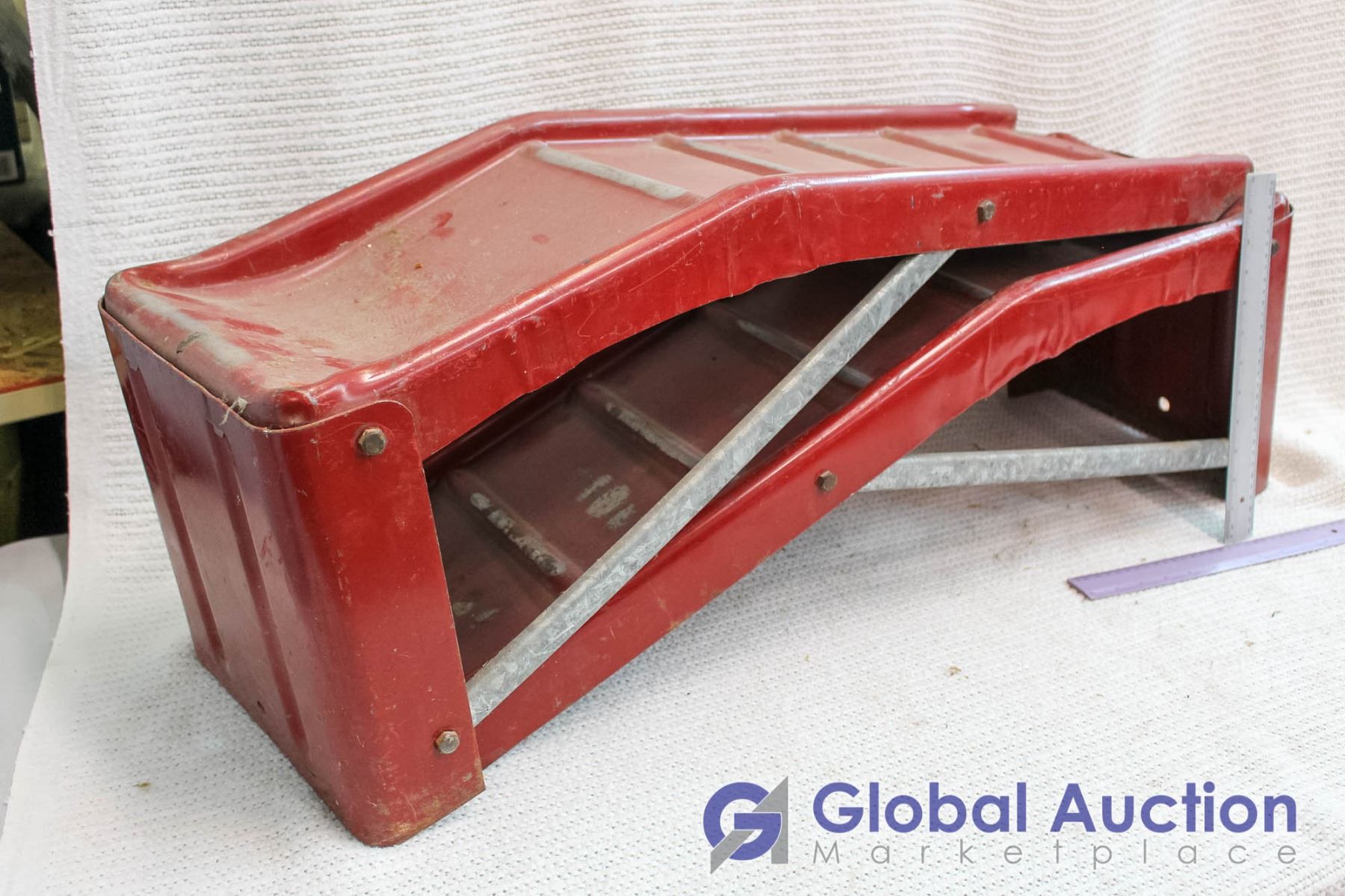 Metal Red Car Ramps