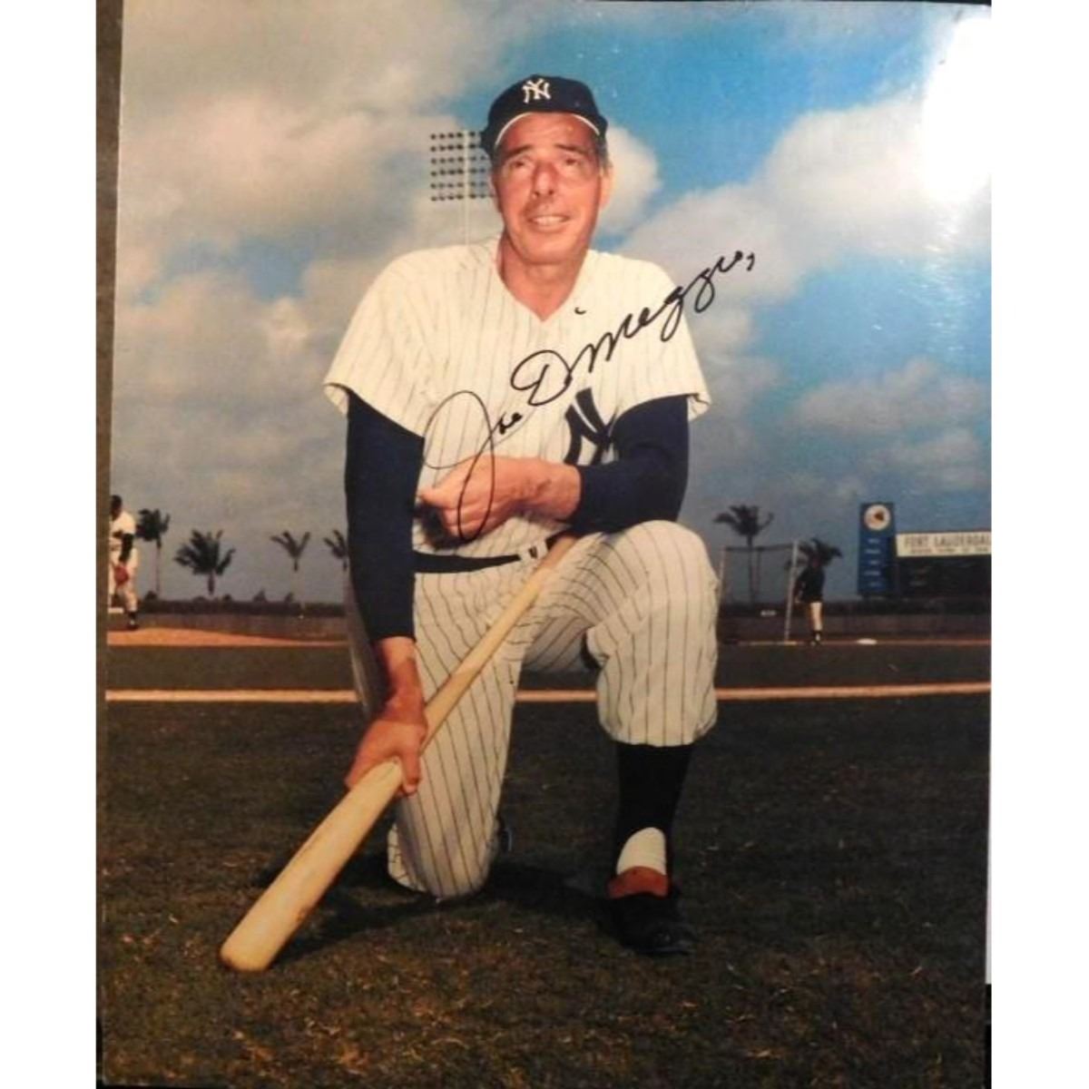 Signed 8" x 11" Color Photograph of Joe DiMaggio