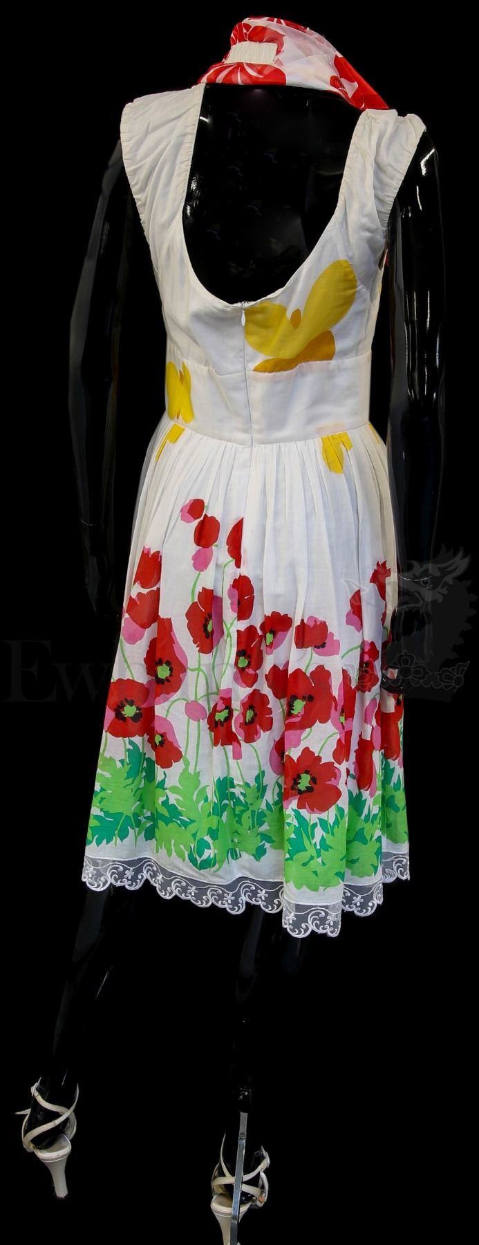 The Stepford Wives (2004) Complete costume worn by Faith Hill in her ...