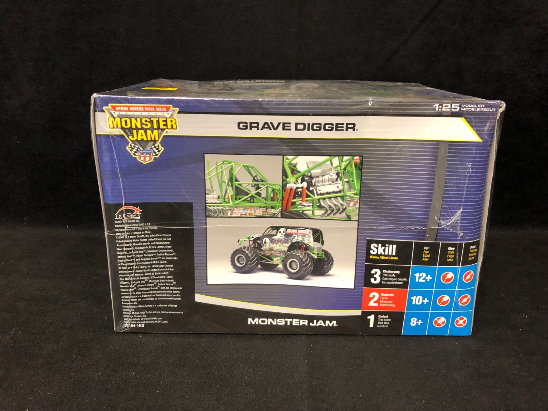 AMT/ERTL 1:25 SCALE MONSTER JAM GRAVE DIGGER UNASSEMBLED MODEL KIT ...