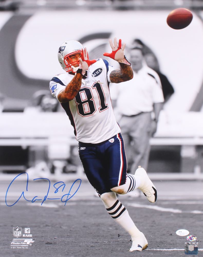 Aaron Hernandez Signed Patriots 16x20 Photo (JSA COA Sure Shot ...