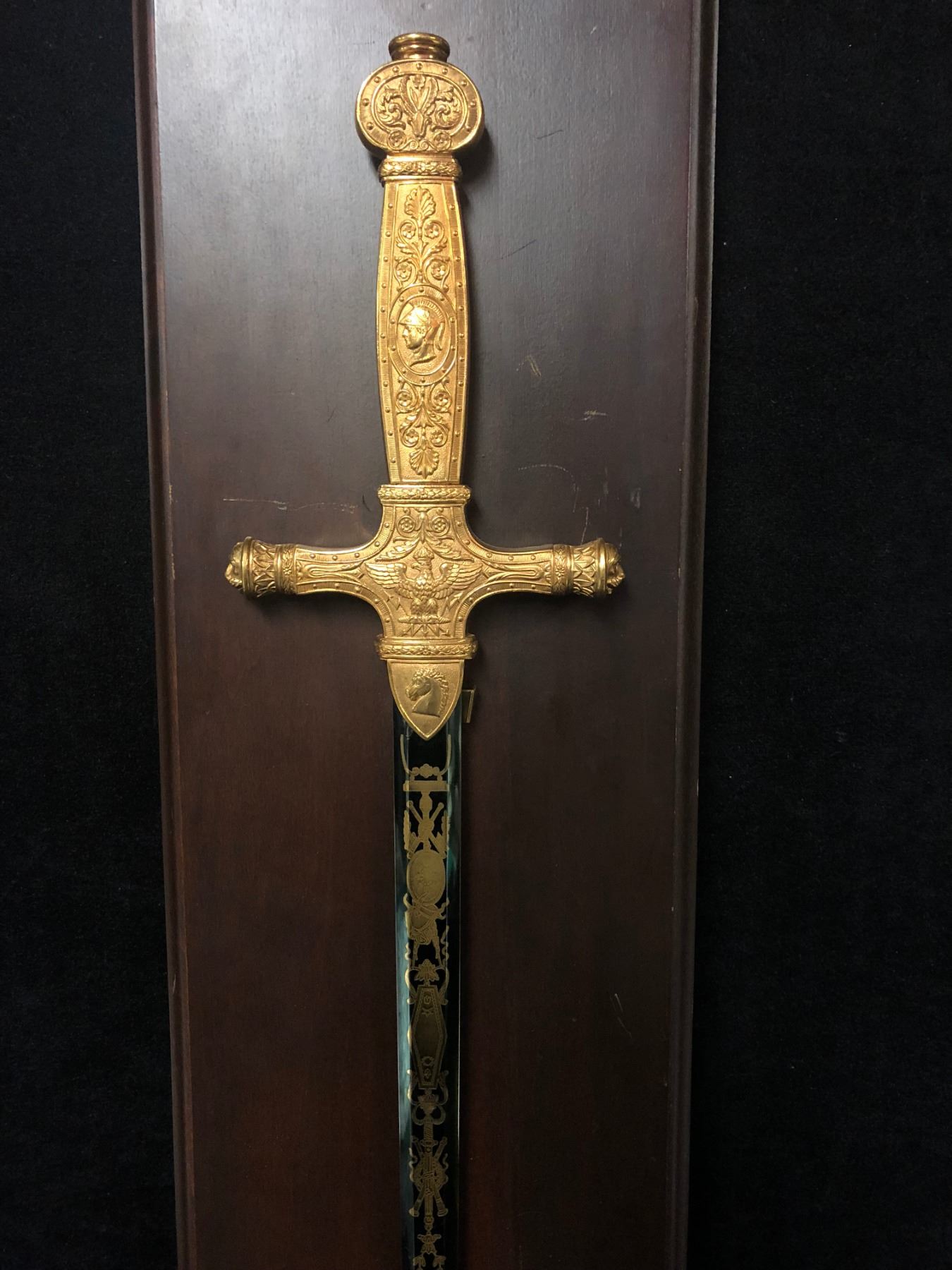 Franklin Mint - The ceremonial sword of Napoleon - W/ oak wood wall ...