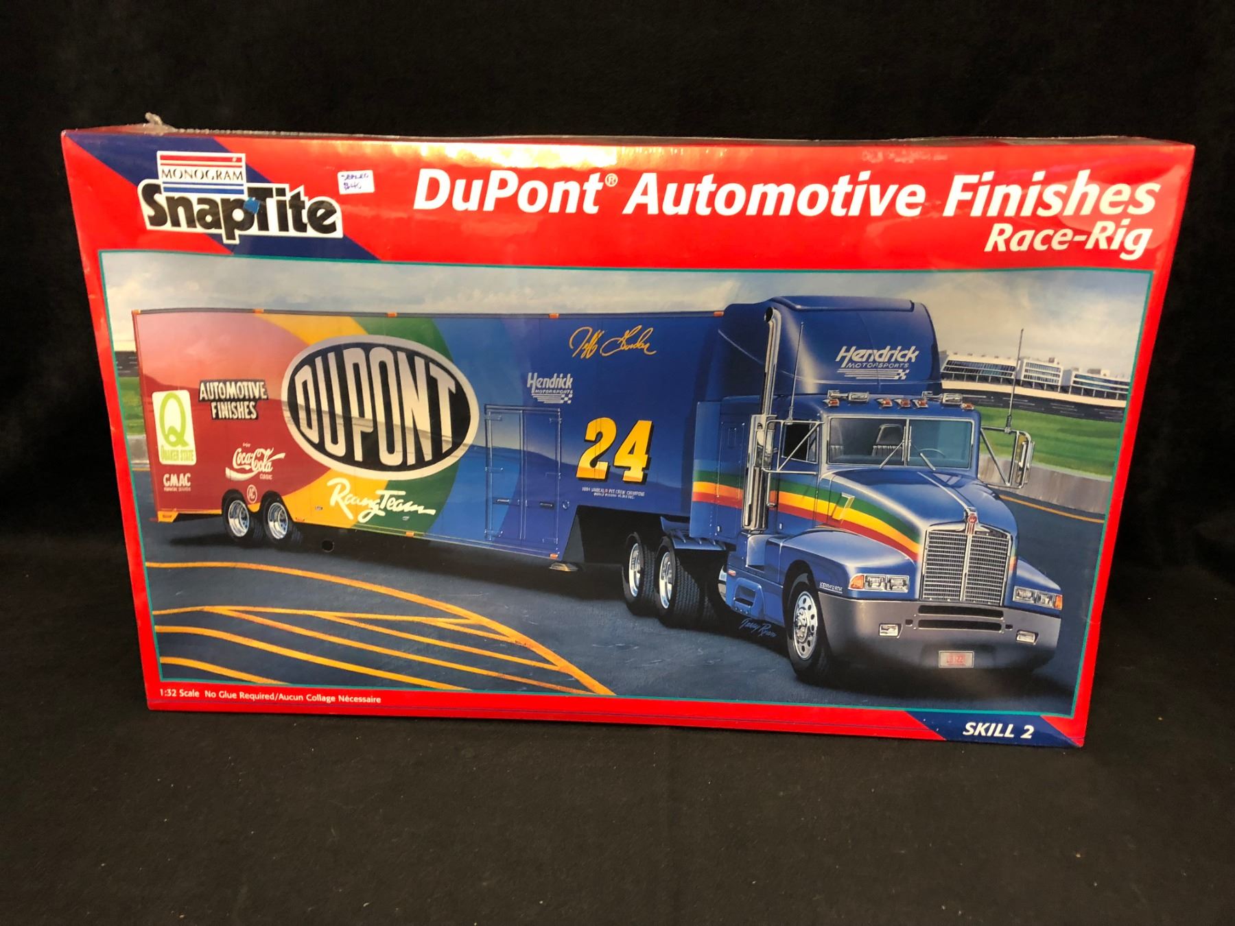 MONOGRAM 1:32 SCALE DuPONT AUTOMOTIVE FINISHES RACE-RIG UNASSEMBLED ...