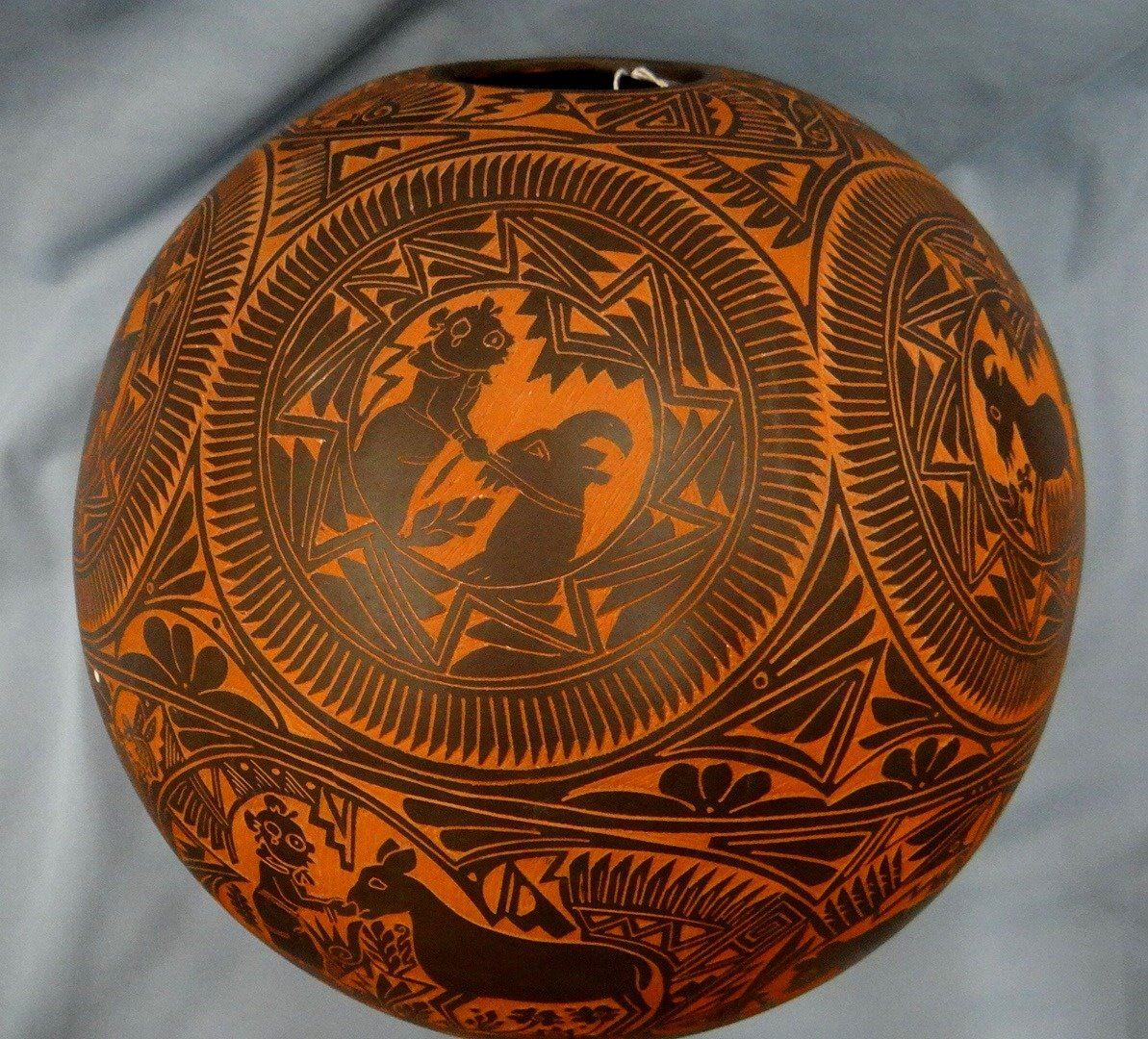 Navajo Indian Story Teller large pot, intricately cut, depicts story ...