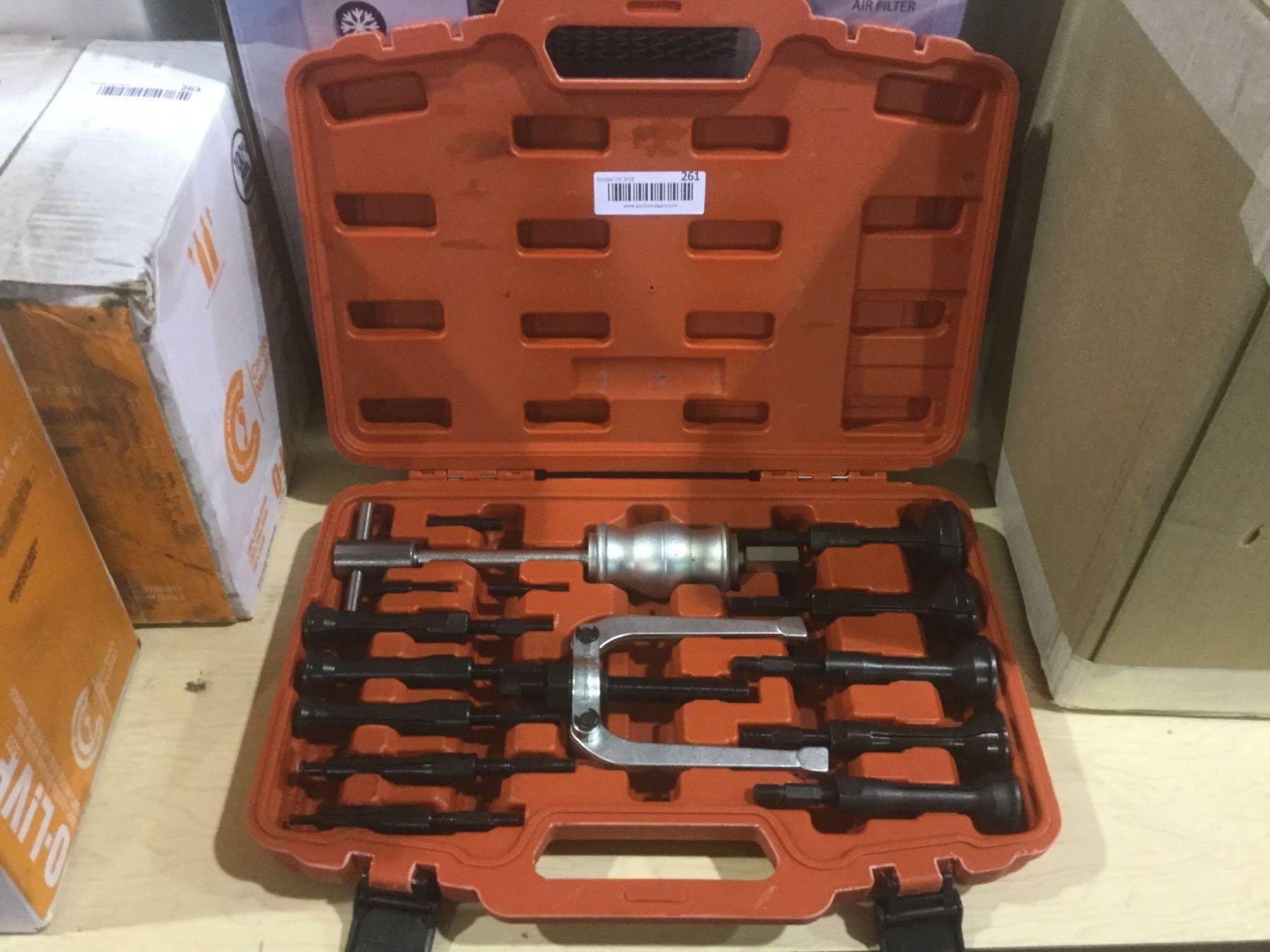 NEW Puller Set Tool Box