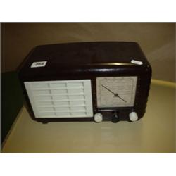 Ultra Bakelite valve radio