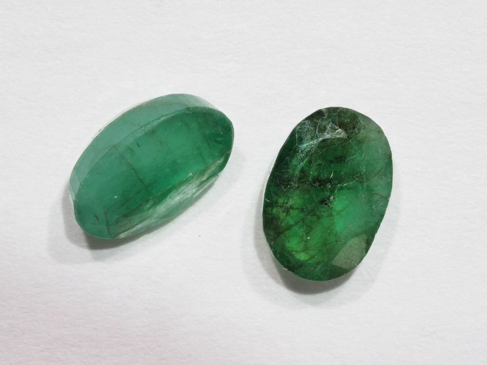 40) GENUINE EMERALD GEMSTONES