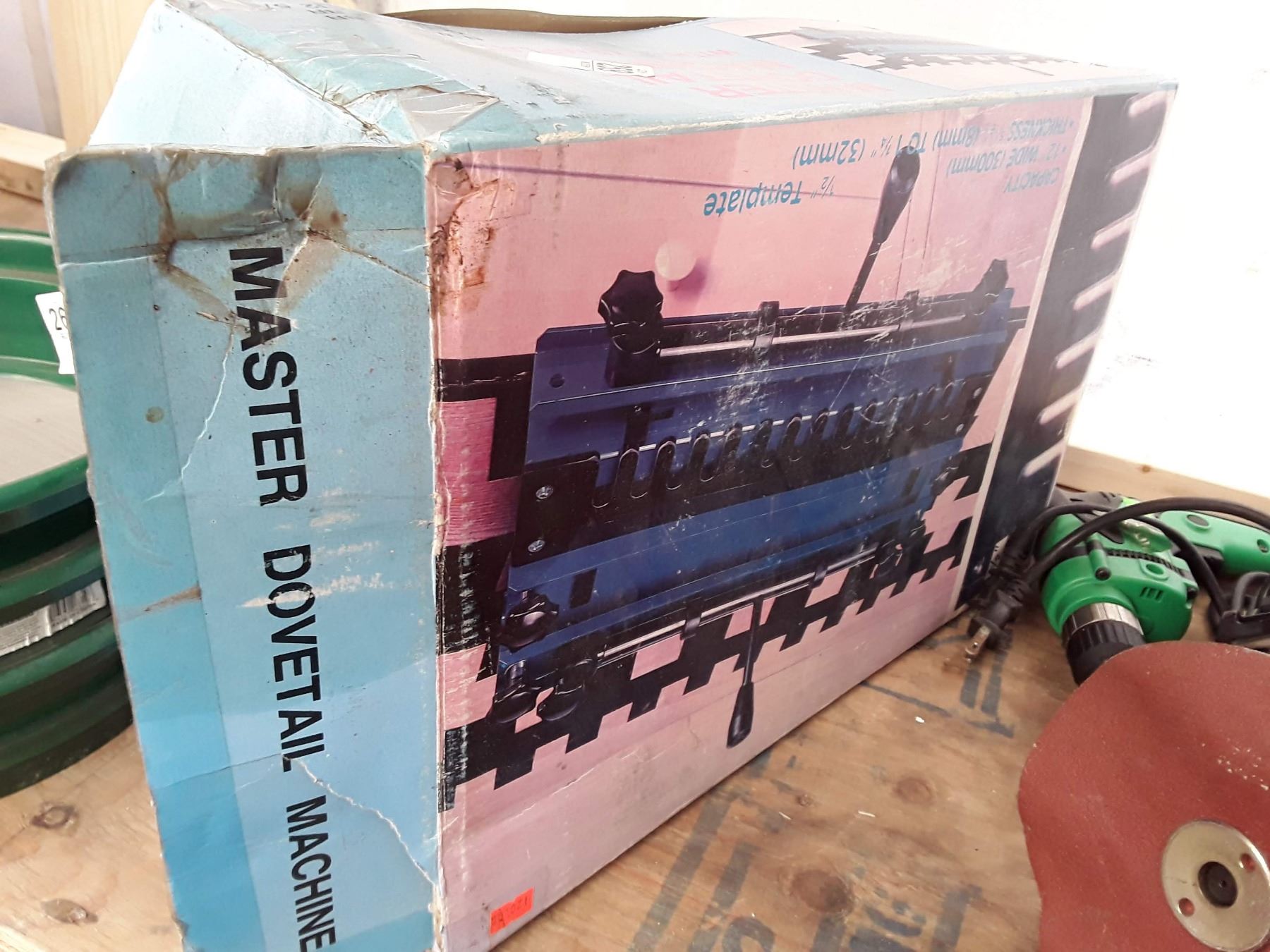 259-MASTER DOVE TAIL MACHINE