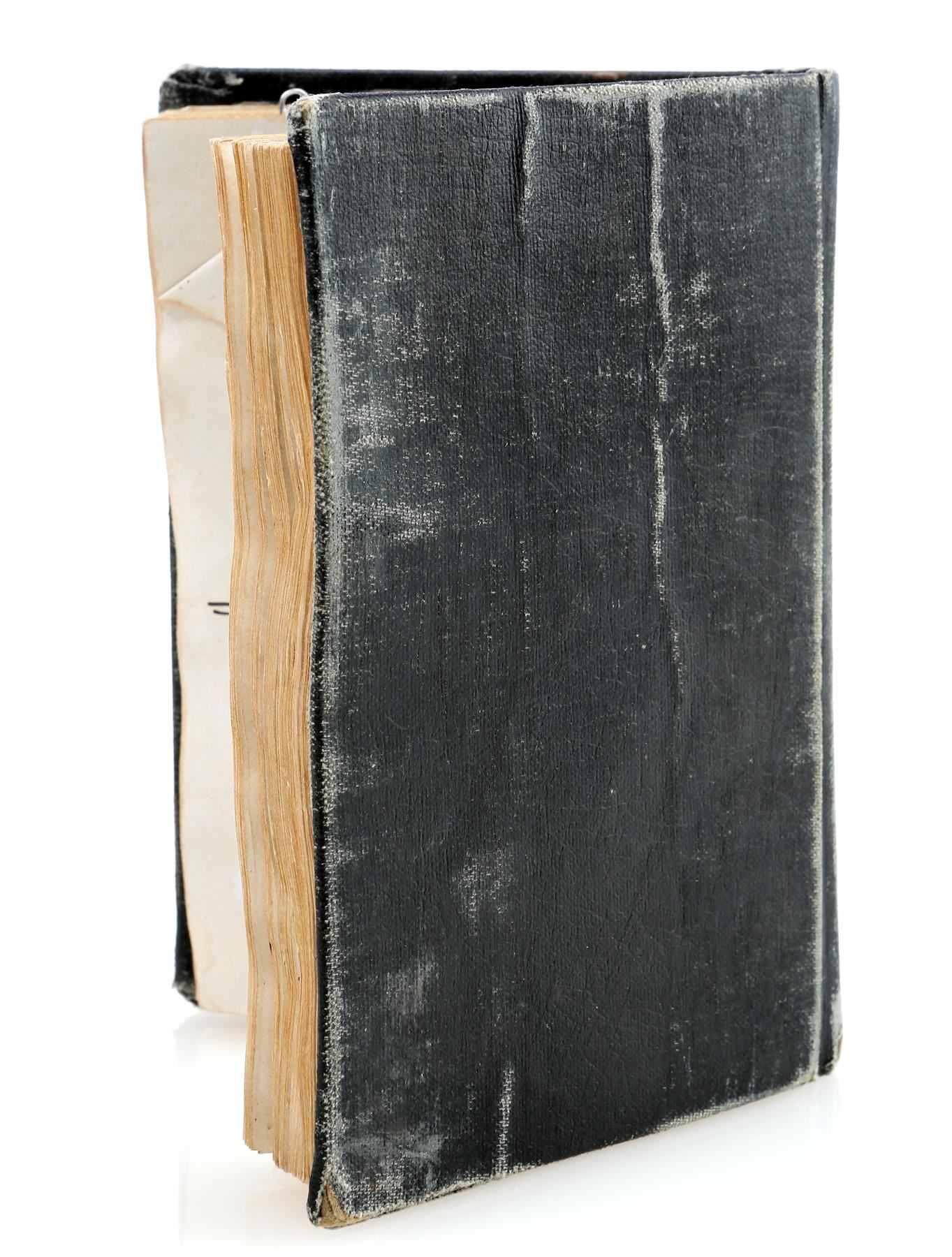 Penny ‘Grams’ Halliwell’s (Jennifer Rhodes) Spell Book - CHARMED (1998 ...