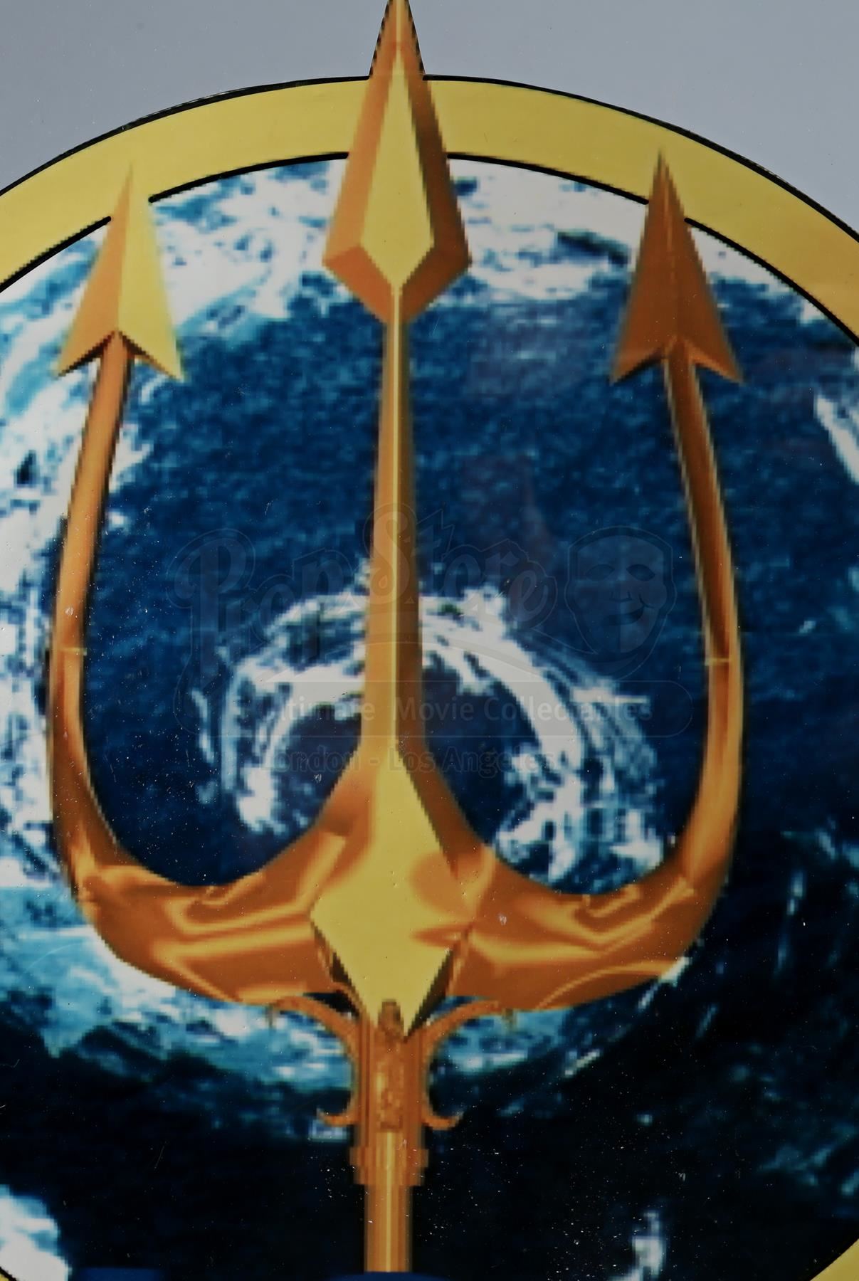 United Earth Oceans Round Clear Acrylic Insignia Sign - SEAQUEST DSV ...