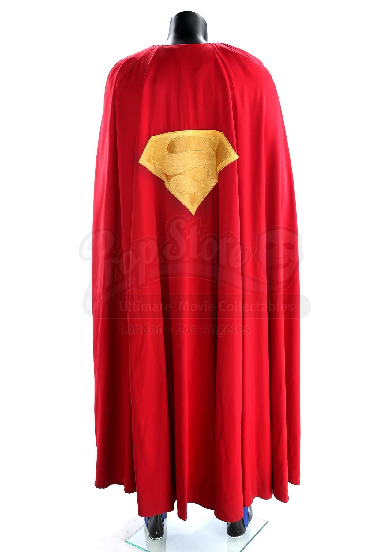Superman's (Dean Cain) Costume - LOIS & CLARK: THE NEW ADVENTURES OF ...