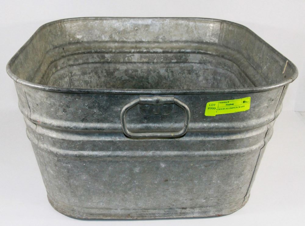 LARGE SOLID ALUMINUM WASH BASIN