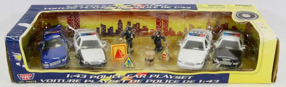 MOTOR MAX 1:43 POLICE CAR SET.