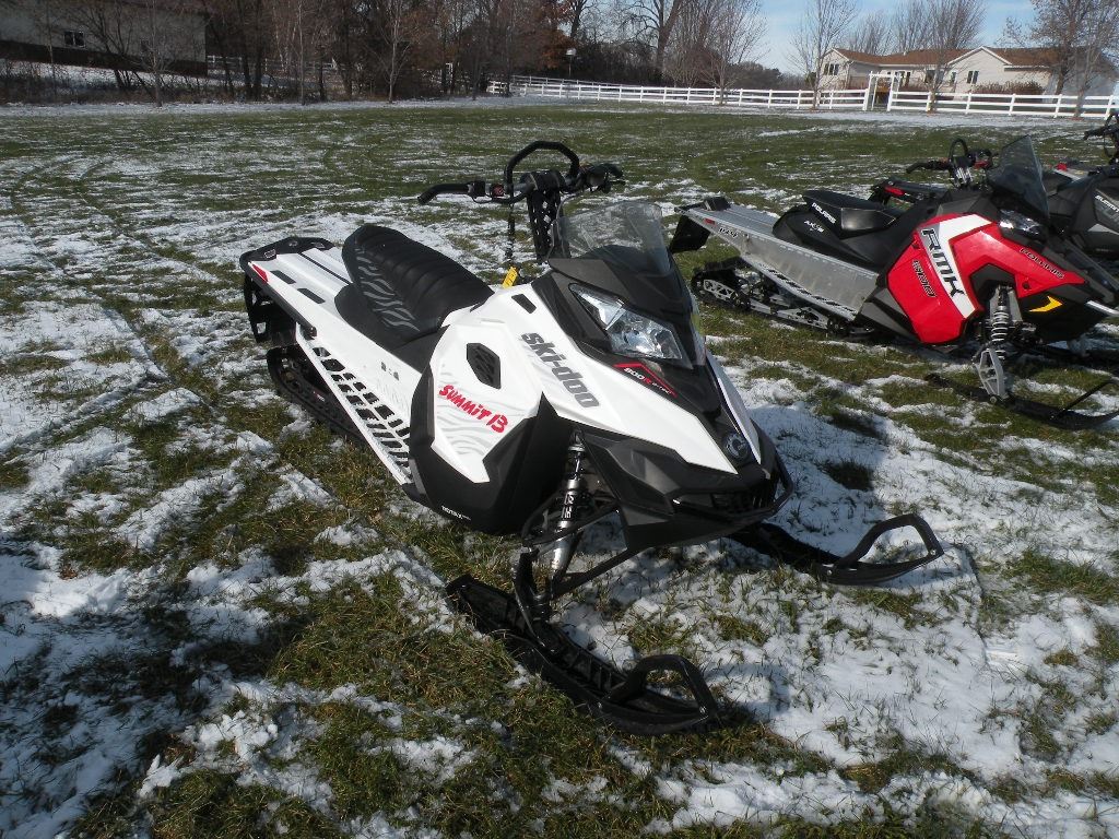 2017 Ski Doo Summit 13 800 e-tec SN#-2BPSTJHA0HV000009