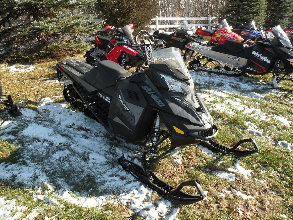 2017 Ski Doo Summit 600 e-tec SN#-2BPSCCHC5HV000018