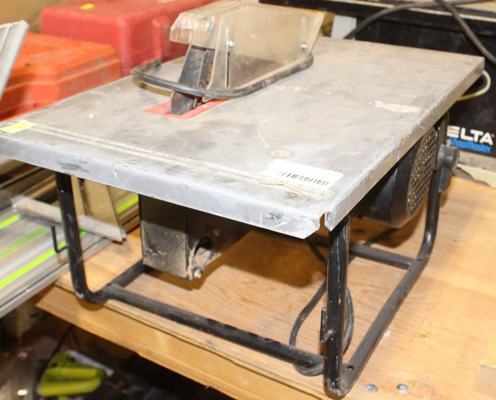 JOBMATE 8 1/4 " PORTABLE TABLE SAW