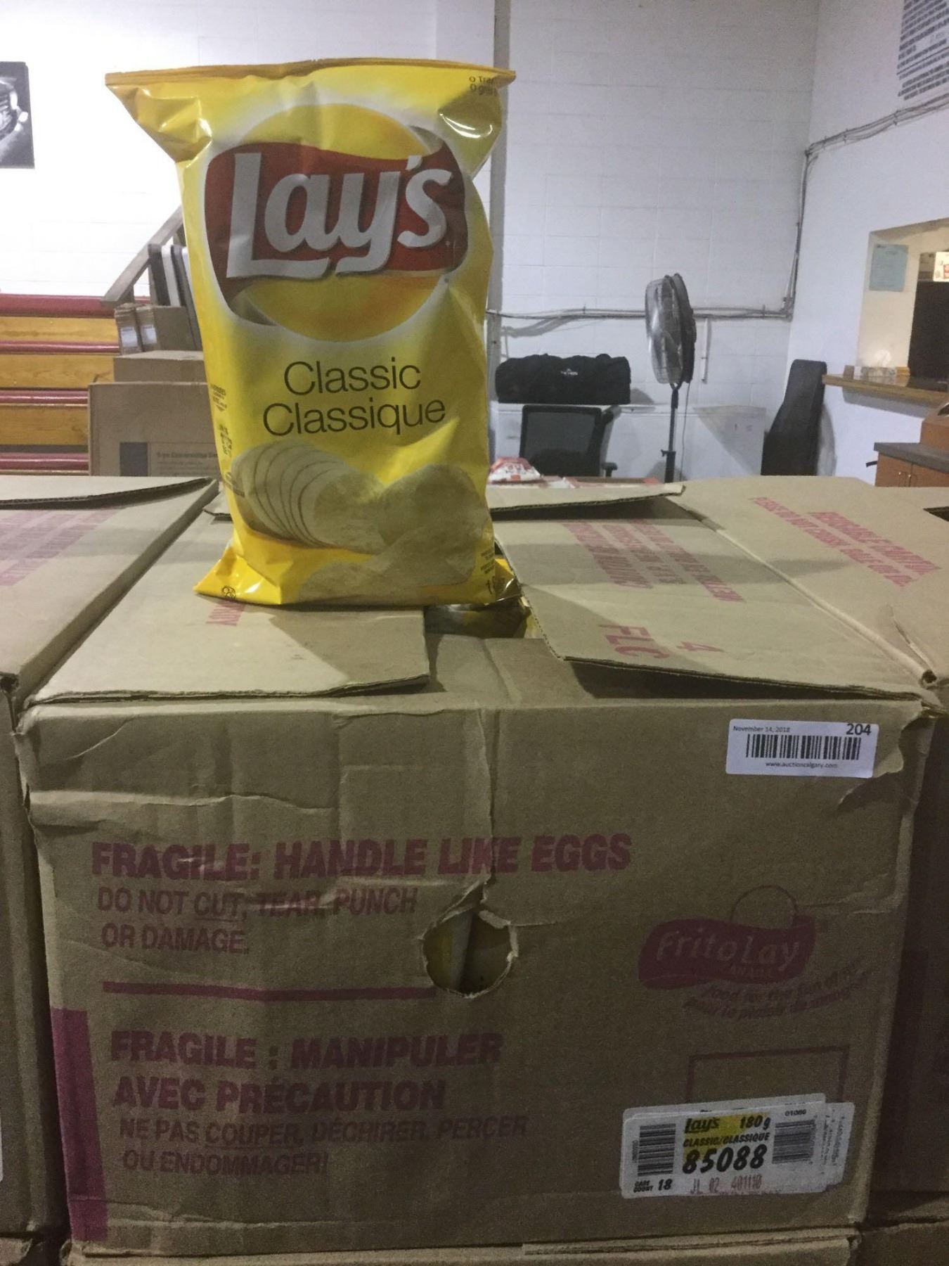 Case of Lays Original Chips (18 x 180g)