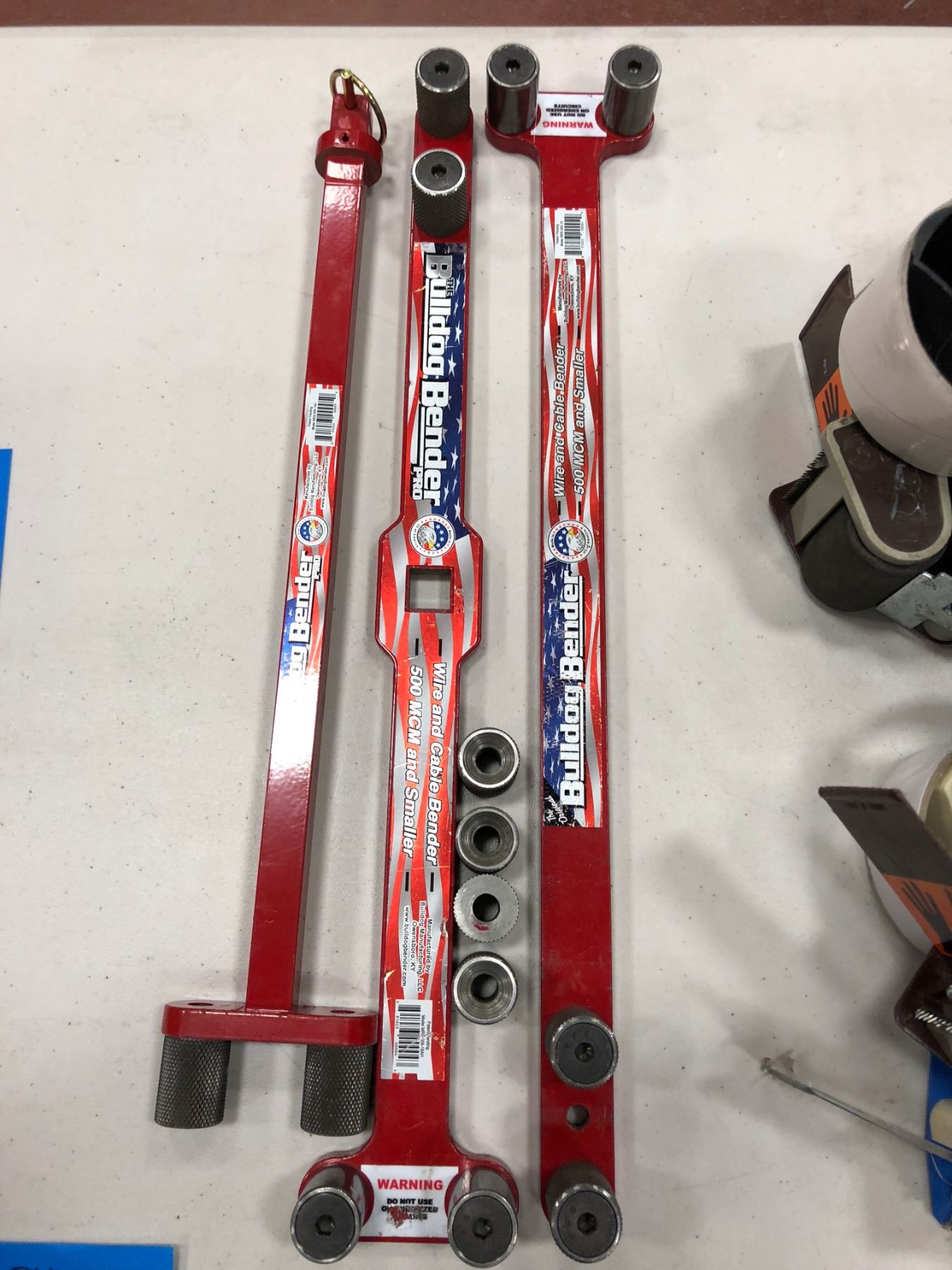 Bulldog cable bender up to 500 mcm, extra dies