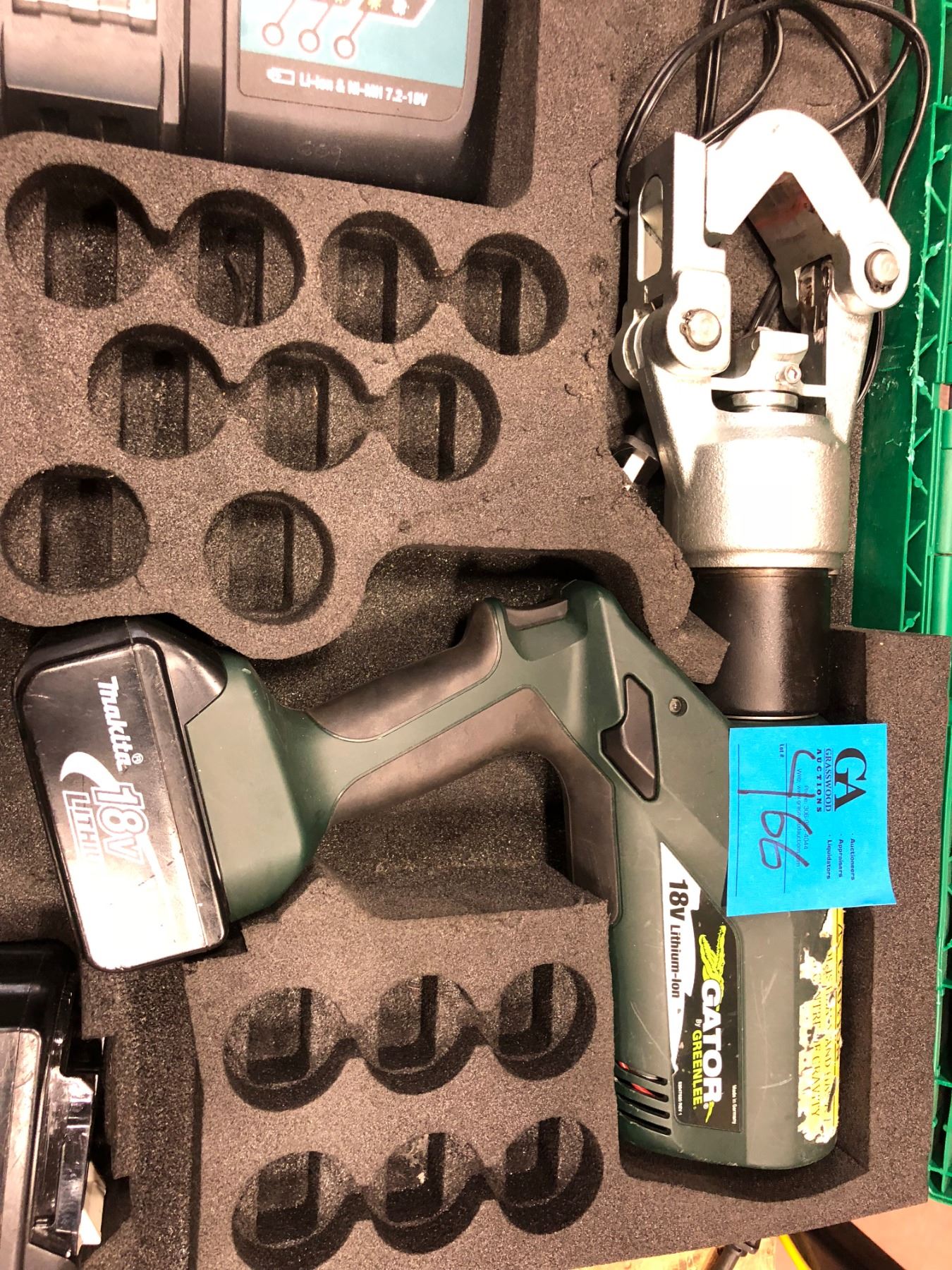 Greenlee 18v Gator Crimper kit