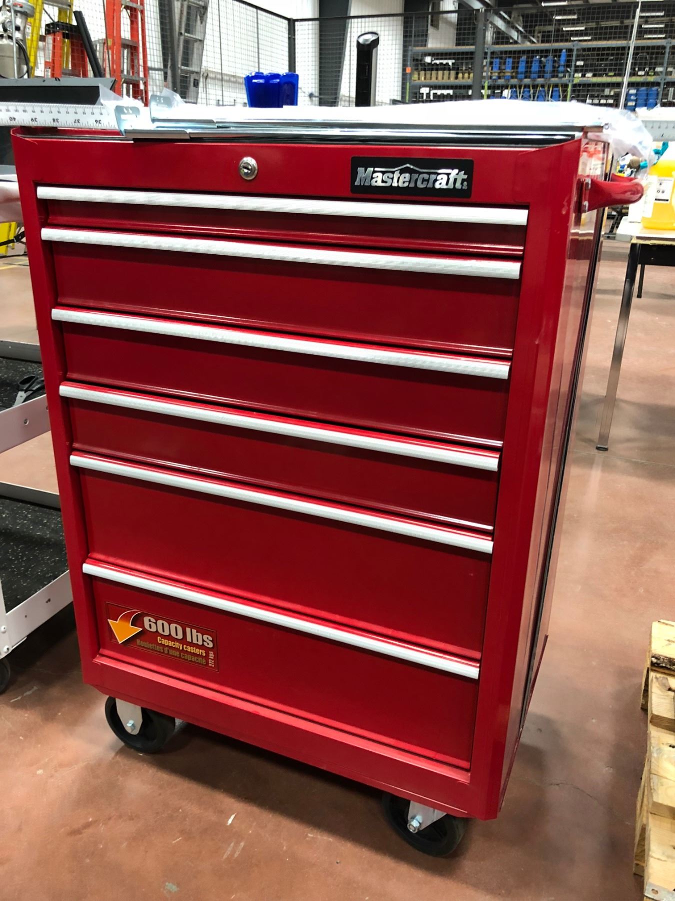 Mastercraft toolbox 27" x 18" x 38" contents include of various tools ...