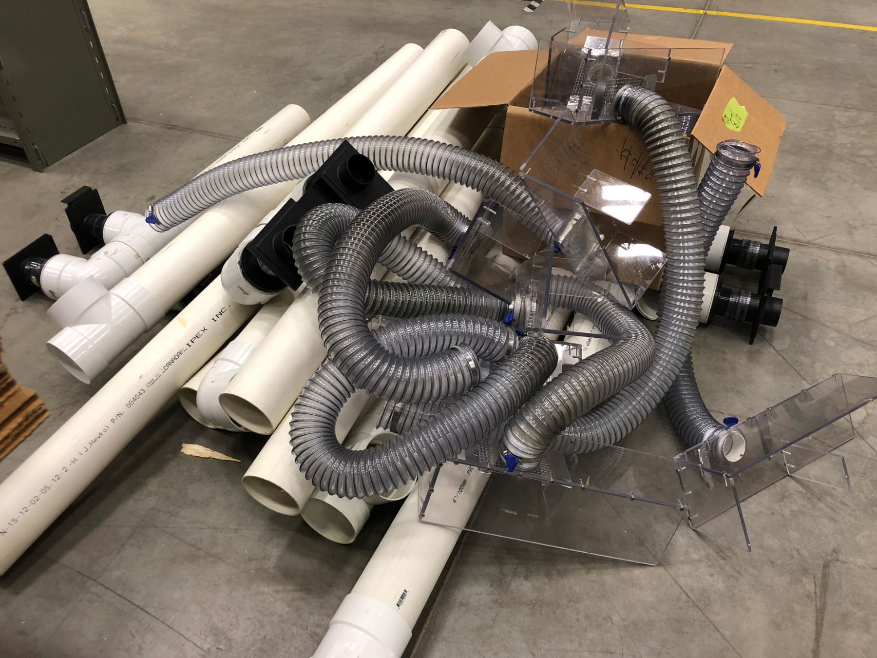 Bench fume/dust extractor system