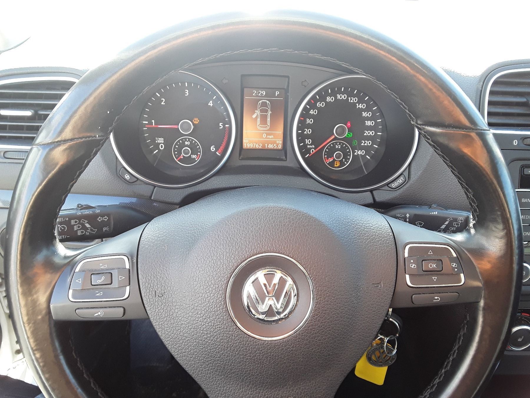 C2 -- 2011 VW Golf Wagon , White , 199762 KM's