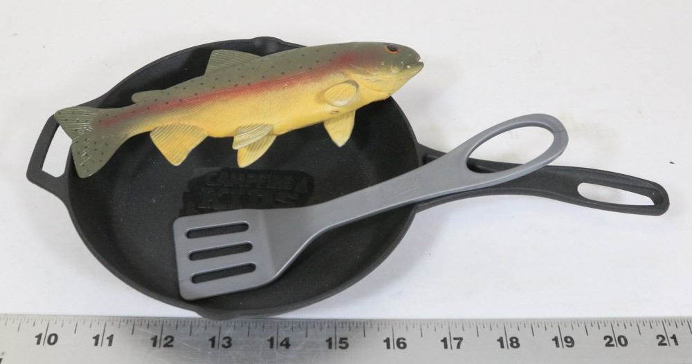 CABELAS KID CAMPING FISH FRY SET