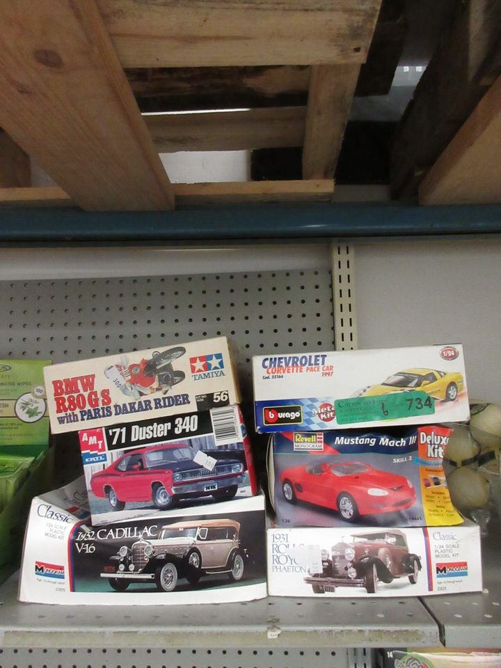 6 Car Model Kits
