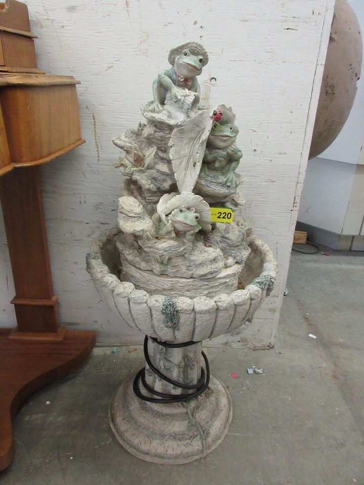 Electric Fountain with Frog Design