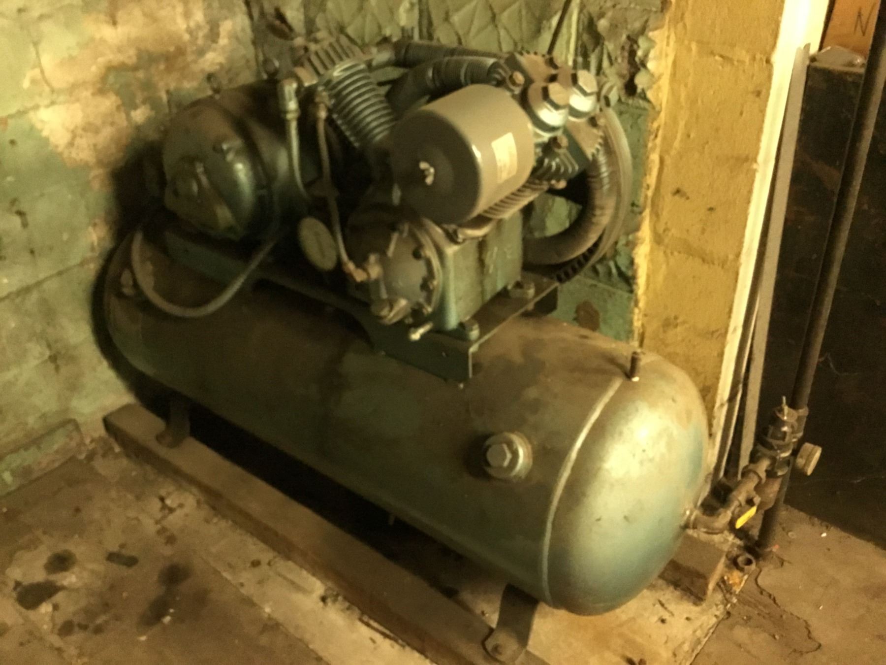 3YC-1 WESTINGHOUSE “Y” Type Twin Stage Piston Type 5 HP Air Compressor