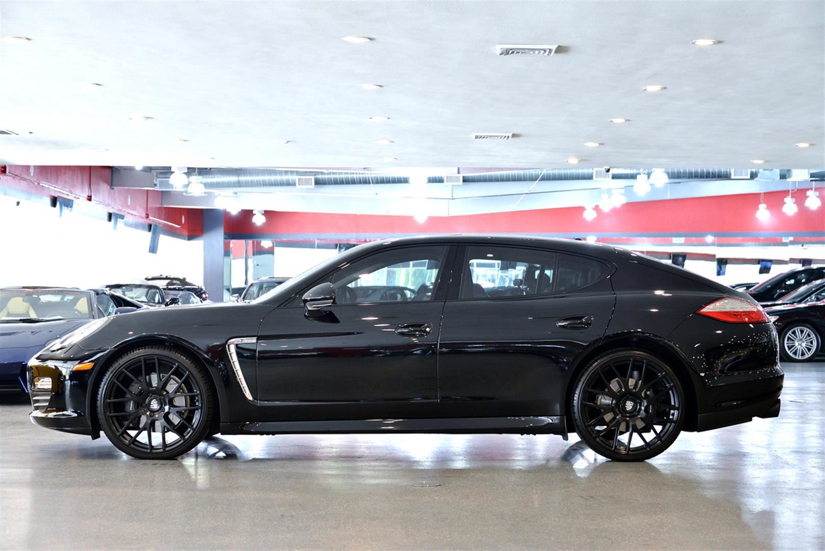 2013 Black Porsche Panamera 4 Platinum Edition Sedan
