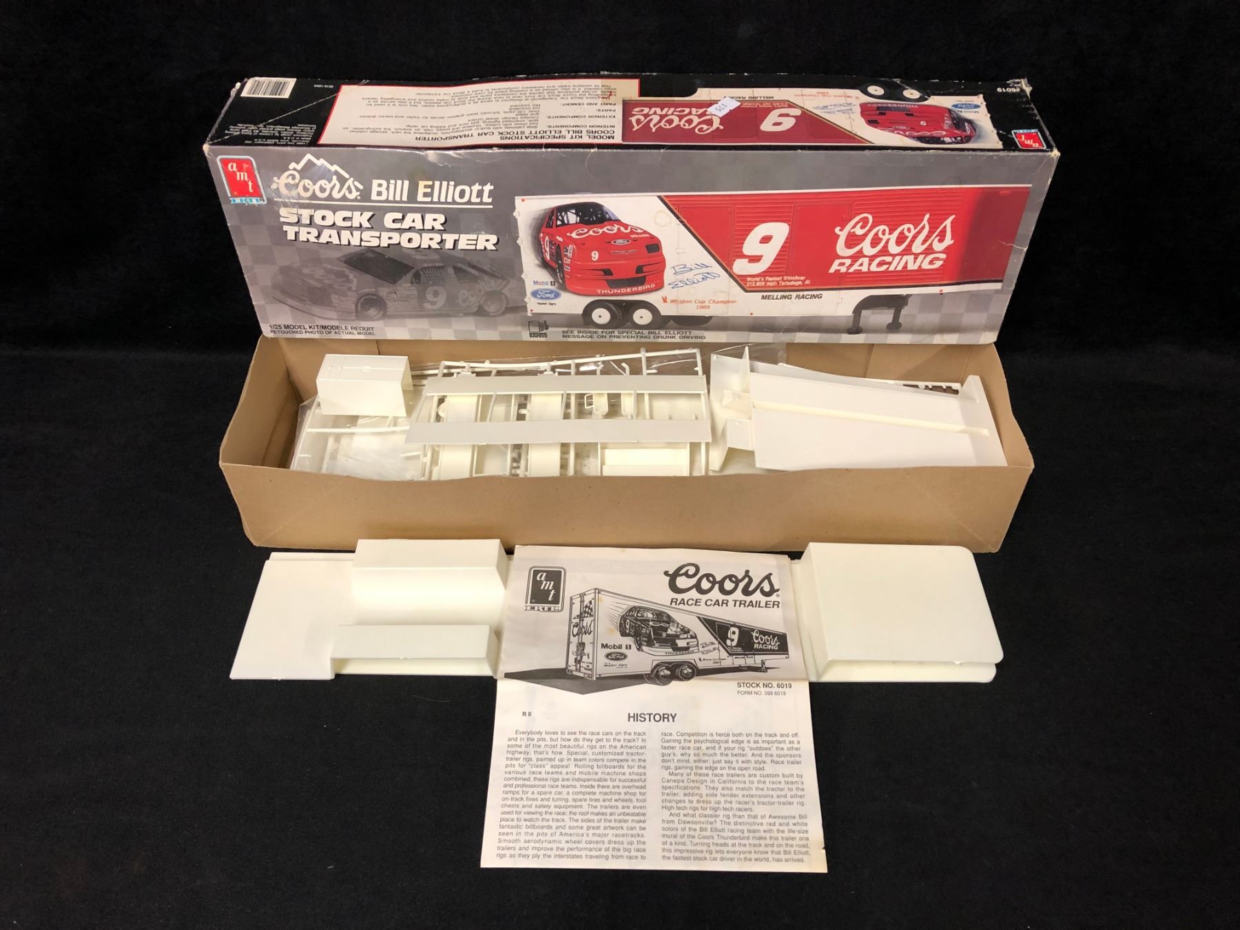 AMT 1:25 SCALE COORS BILL ELLIOT STOCK CAR TRANSPORTER MODEL KIT