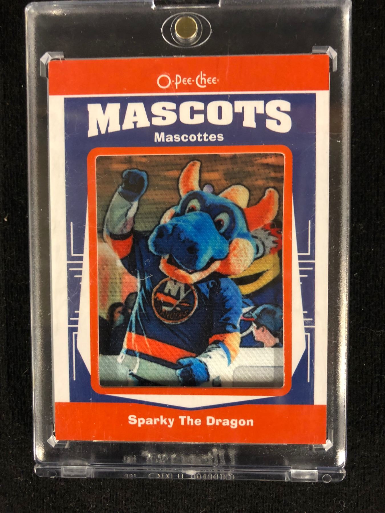 2017-18 O-Pee-Chee Sparky The Dragon New York Islanders Mascot P-88