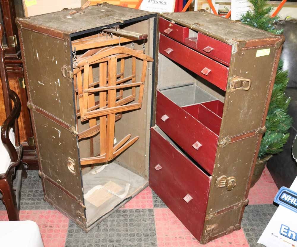 ANTIQUE 1890'S SCHARWTZ WARDROBE STEAMER TRUNK - Kastner Auctions