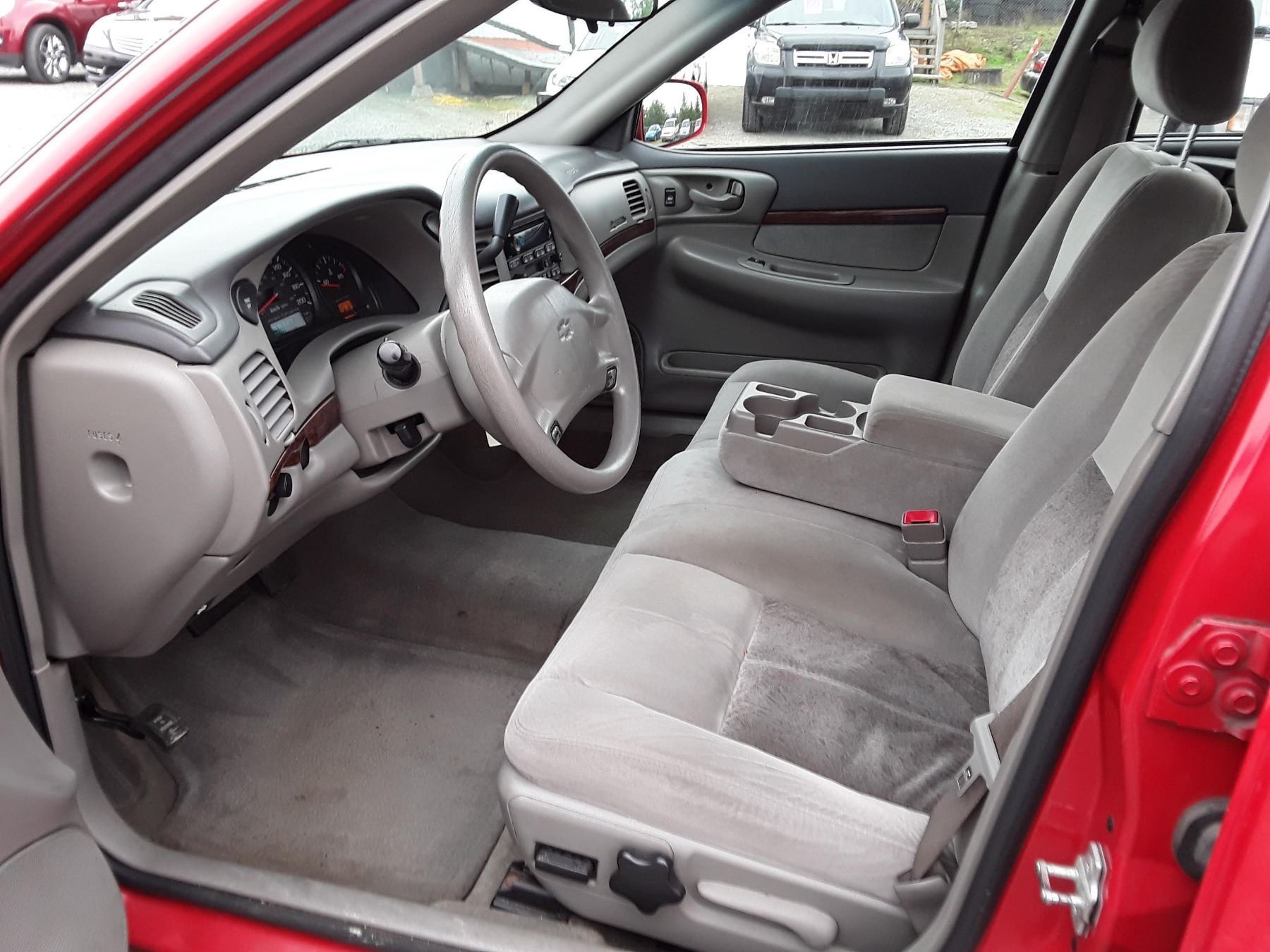 L5 -- 2004 Chevrolet Impala , Red , 190430 KM's