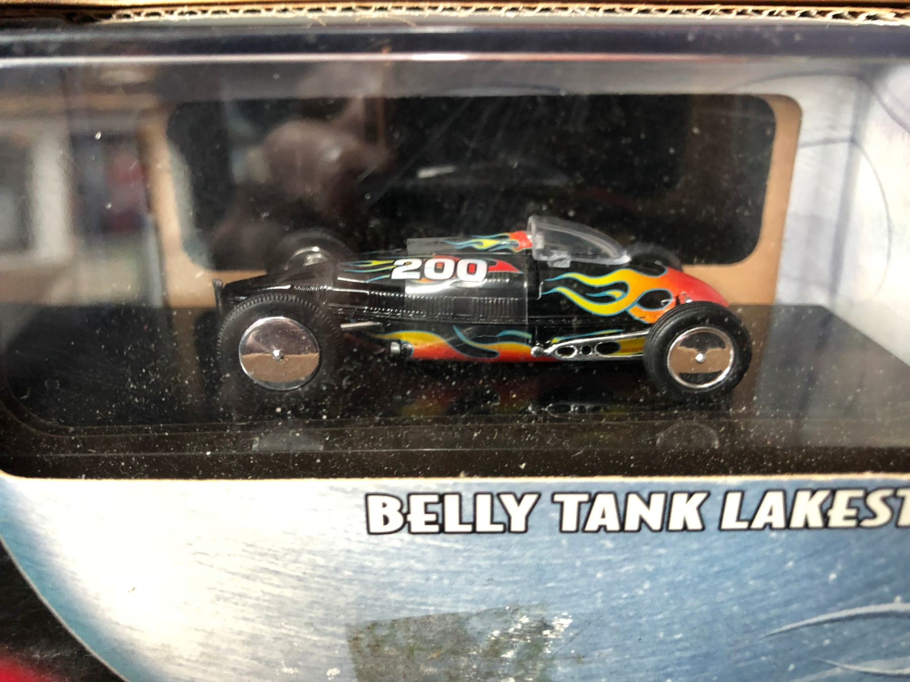 HOT WHEELS (BELLY TANK LAKESTER)