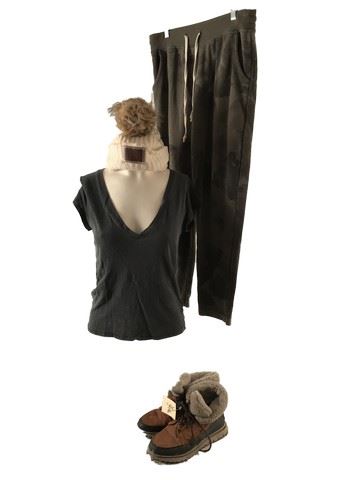 Five Feet Apart Stella (Haley Lu Richardson) Movie Costumes