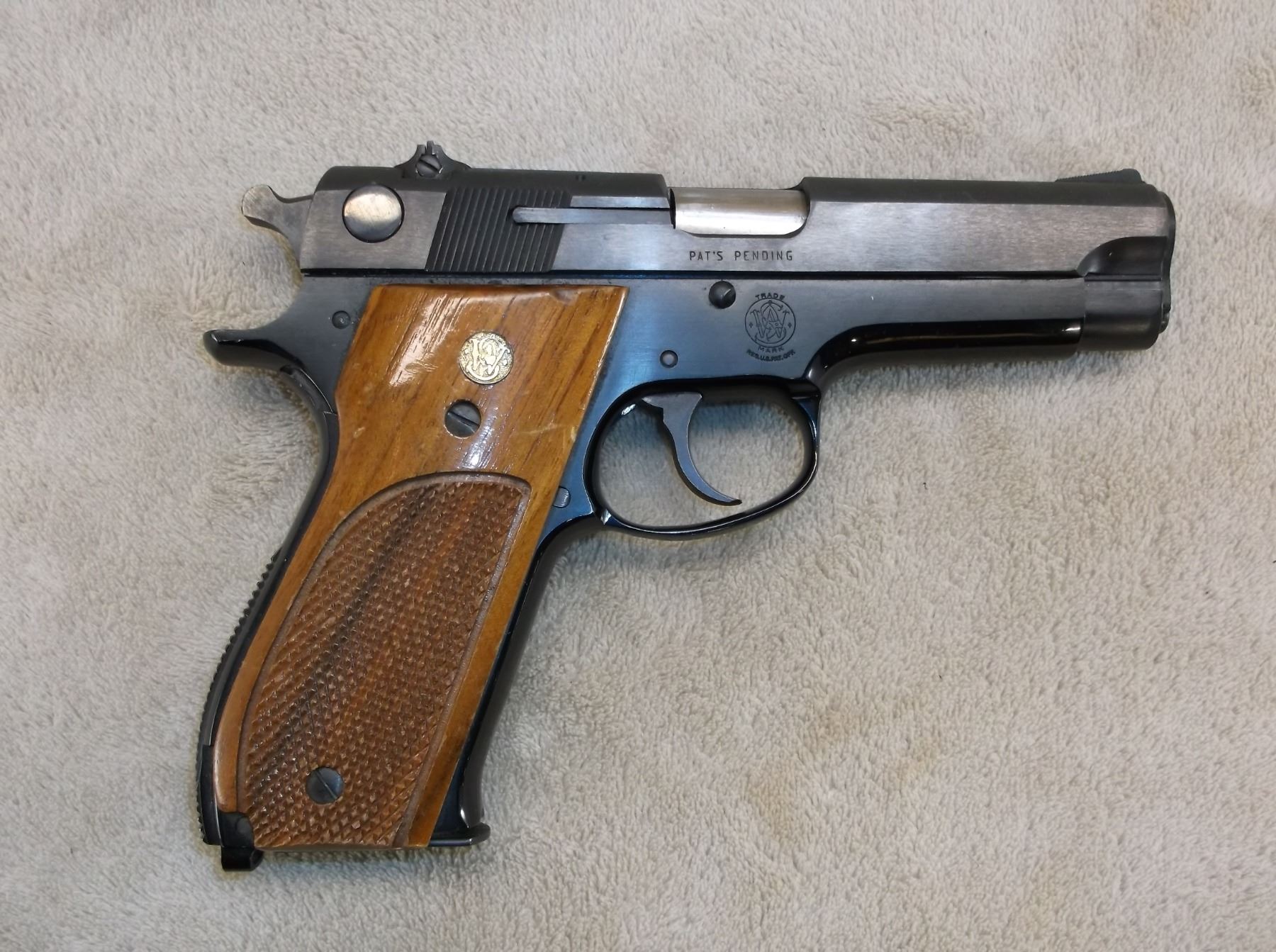 Smith and Wesson Model 39-2 Automatic Pistol- 9MM- 3" Barrel- #A296523 ...