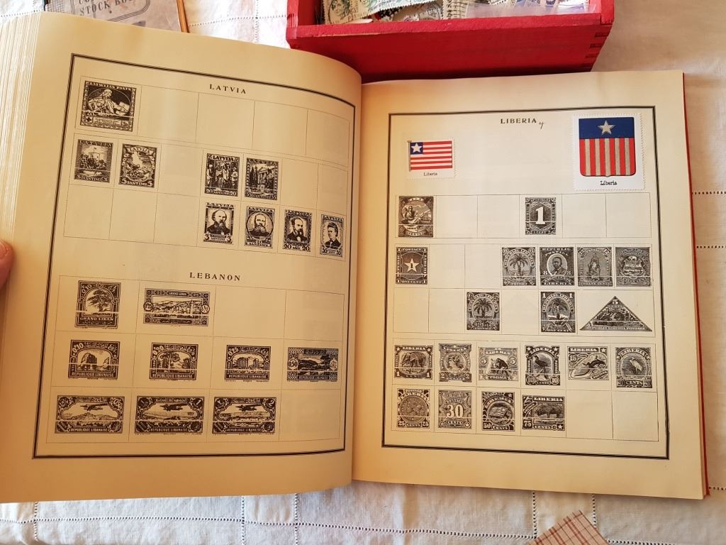 STAMPS & STAMP BOOKS