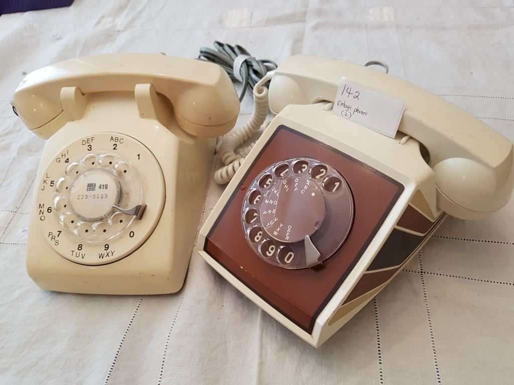 VINTAGE DIAL PHONES (QTY 2) - Schmalz Auctions